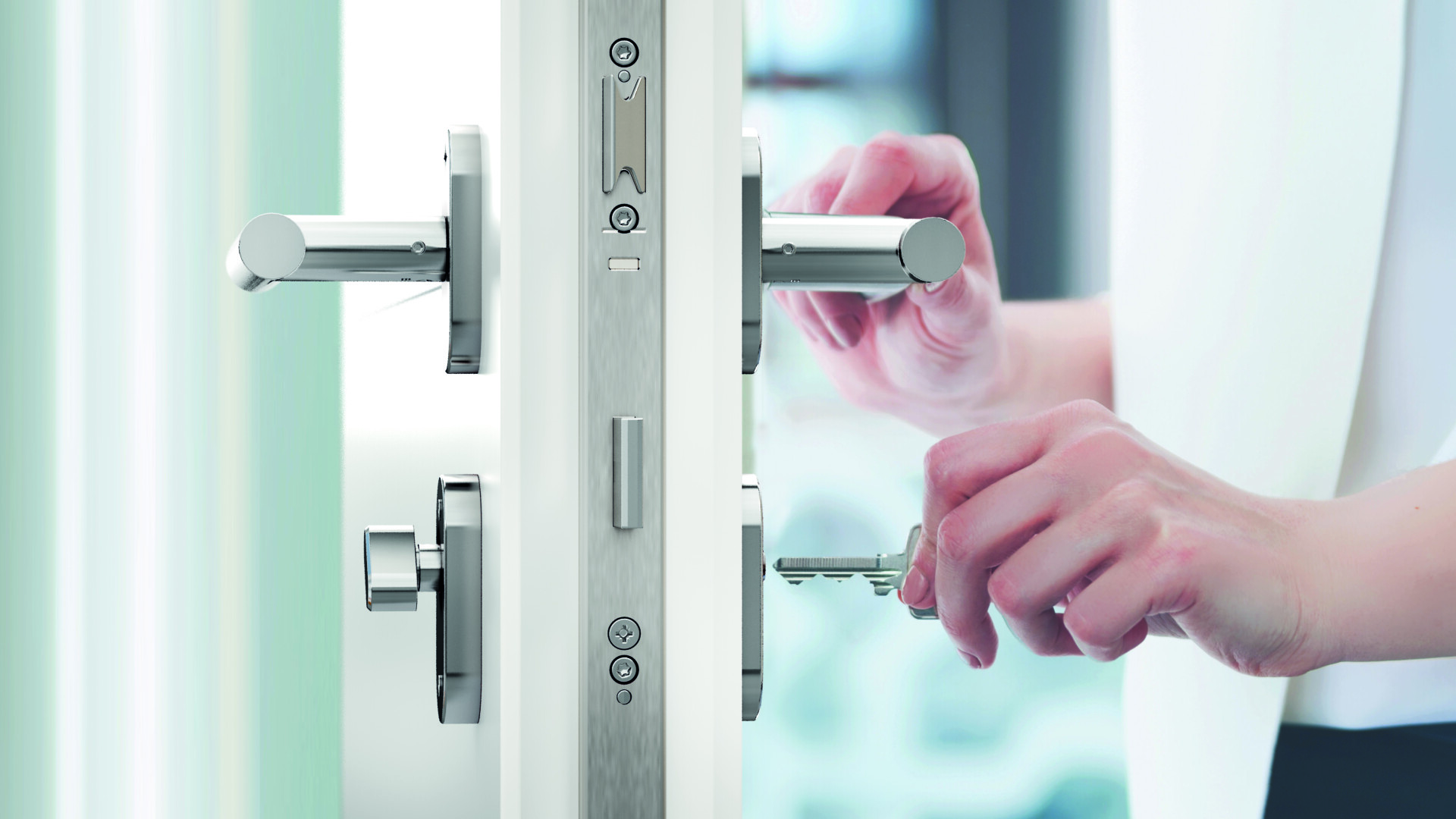 Smart Signature Aluminium Doors | Hadleigh Glass